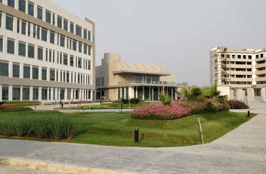 HCL LUCKNOW - Deck Decor